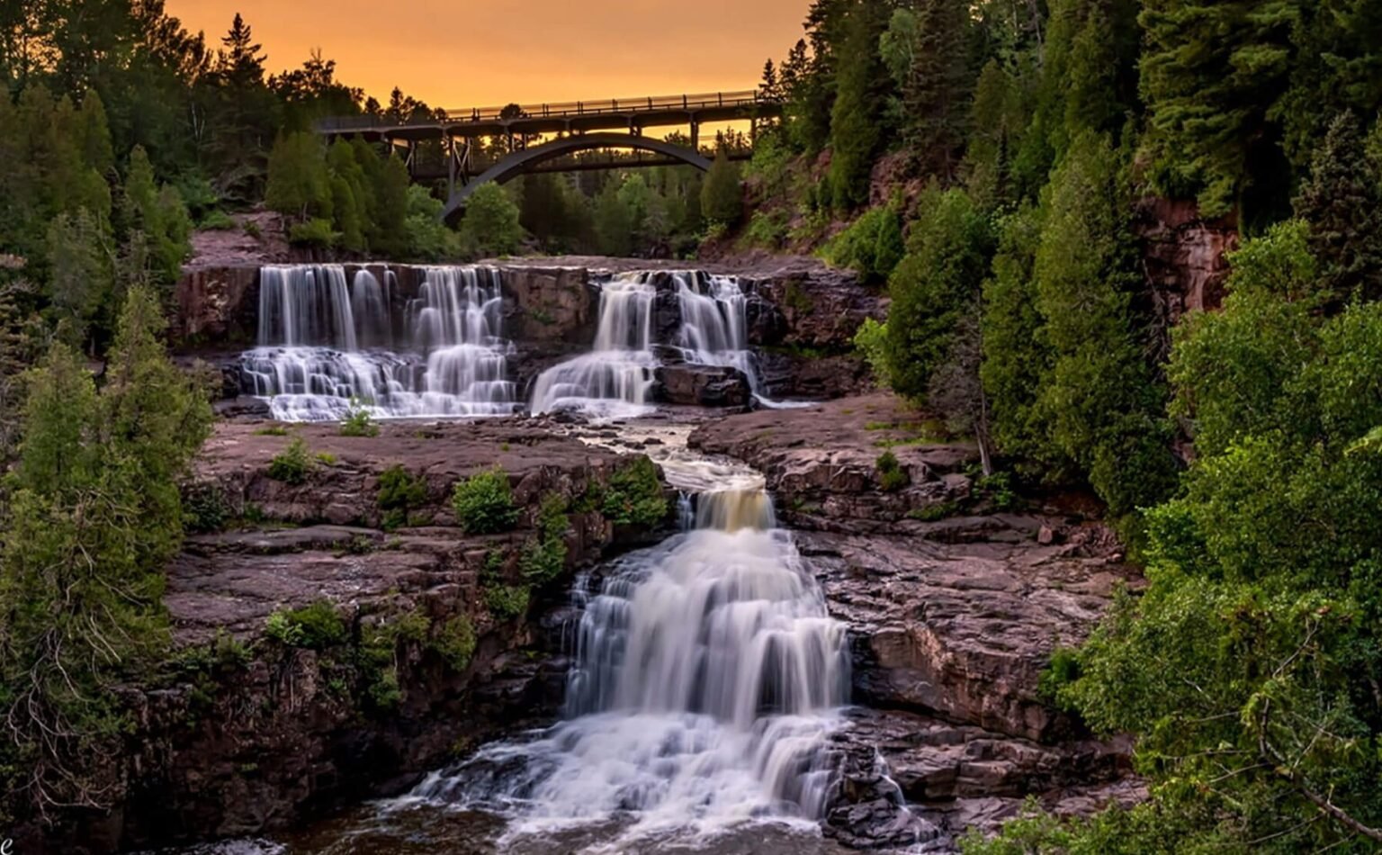 Gooseberry Falls State Park – VisitToUSA